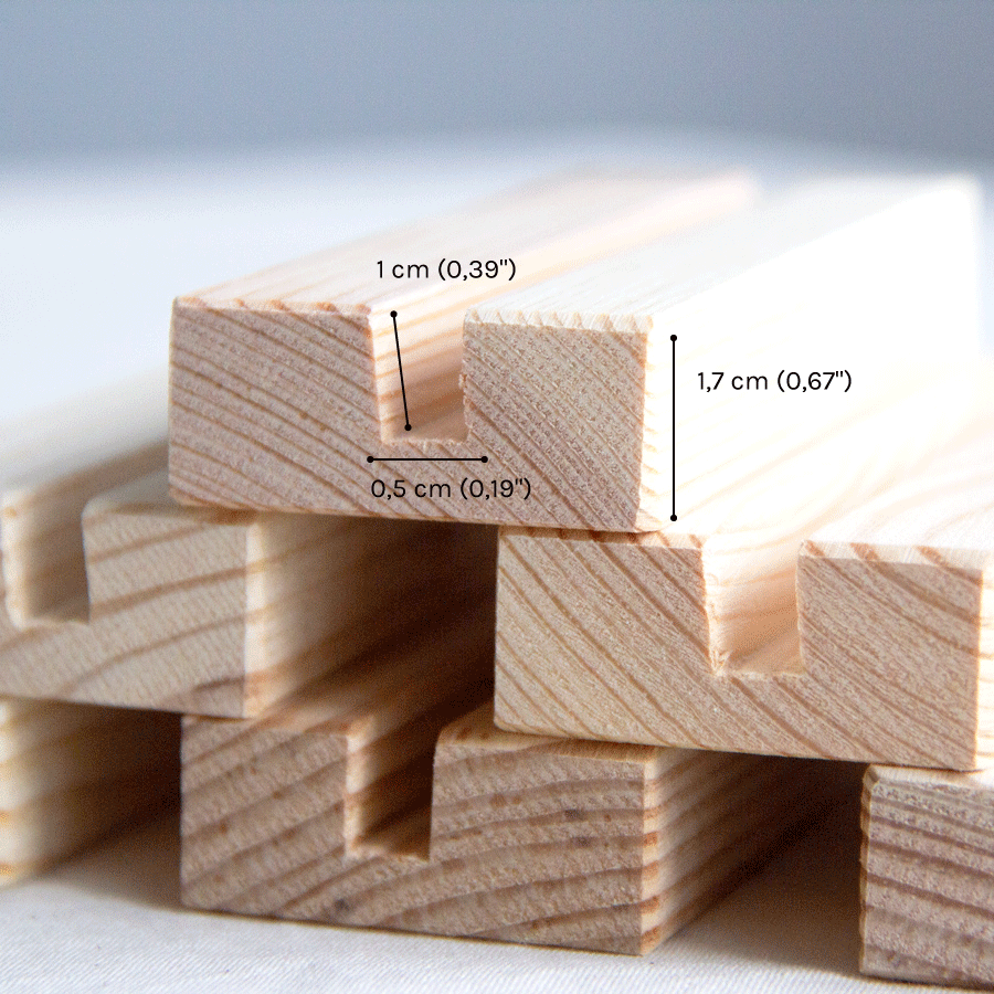 Wood block holder for photos and cards – Misswood